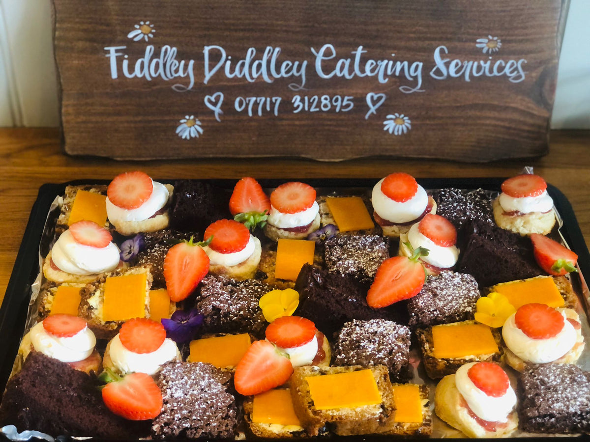 Who loves a slice of lemon drizzle cake? – Fiddley Diddley